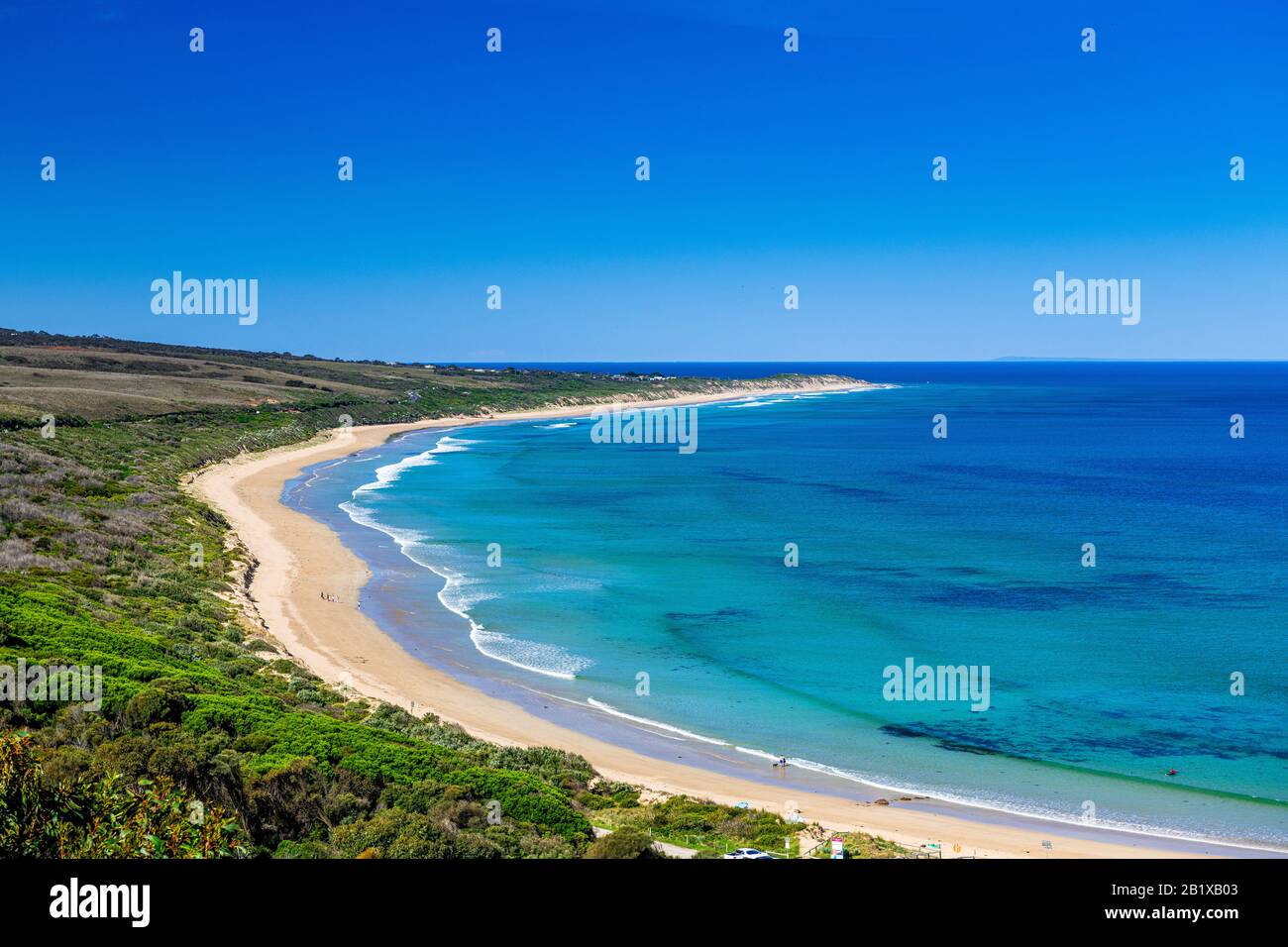 Sweeping views of Victorian coastline along the Great Ocean Road in ...