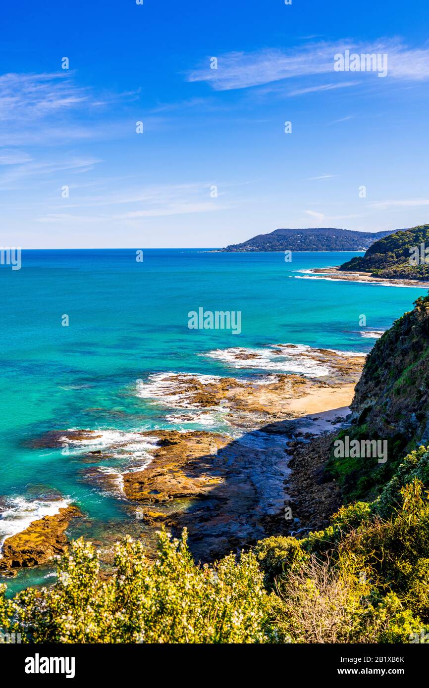 Sweeping views of Victorian coastline along the Great Ocean Road in ...