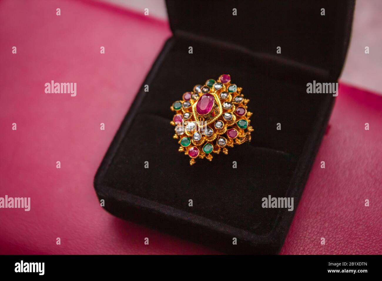 Diamond nine shape hi-res stock photography and images - Alamy
