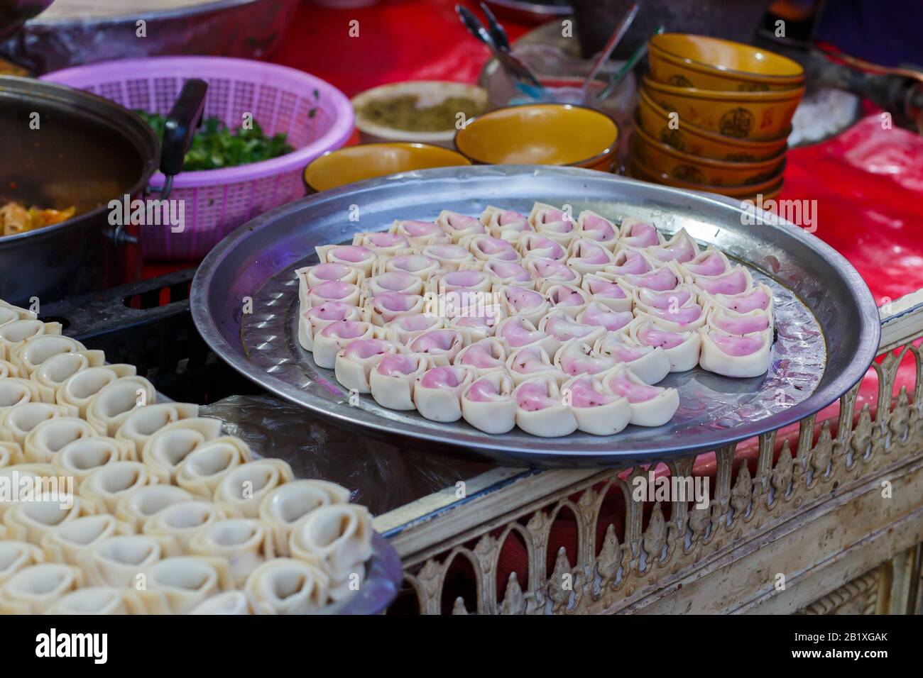 Hun tun hi-res stock photography and images - Alamy