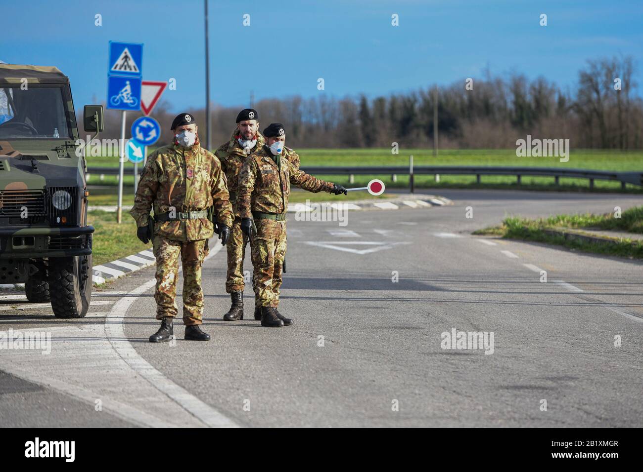 Italian military uniform hi-res stock photography and images - Alamy