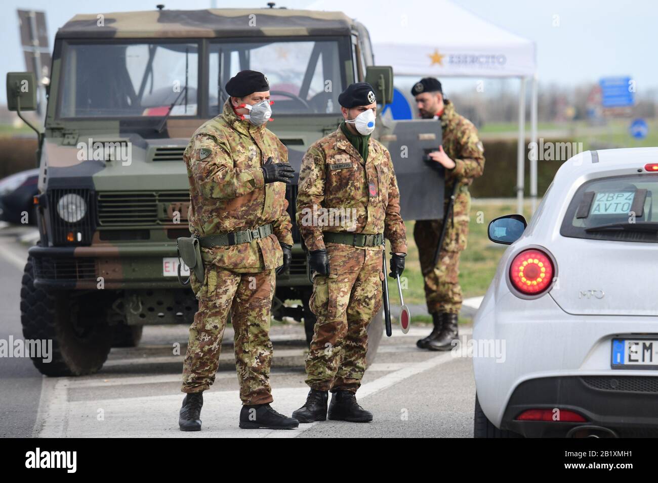 Italian military uniform hi-res stock photography and images - Alamy