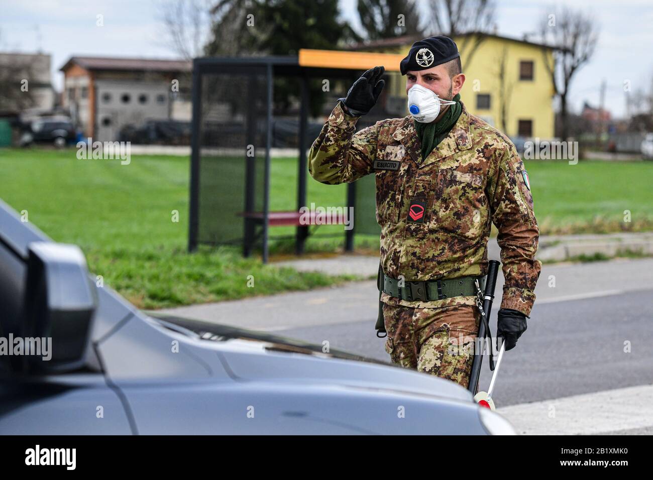 Italian gas mask hi-res stock photography and images - Alamy