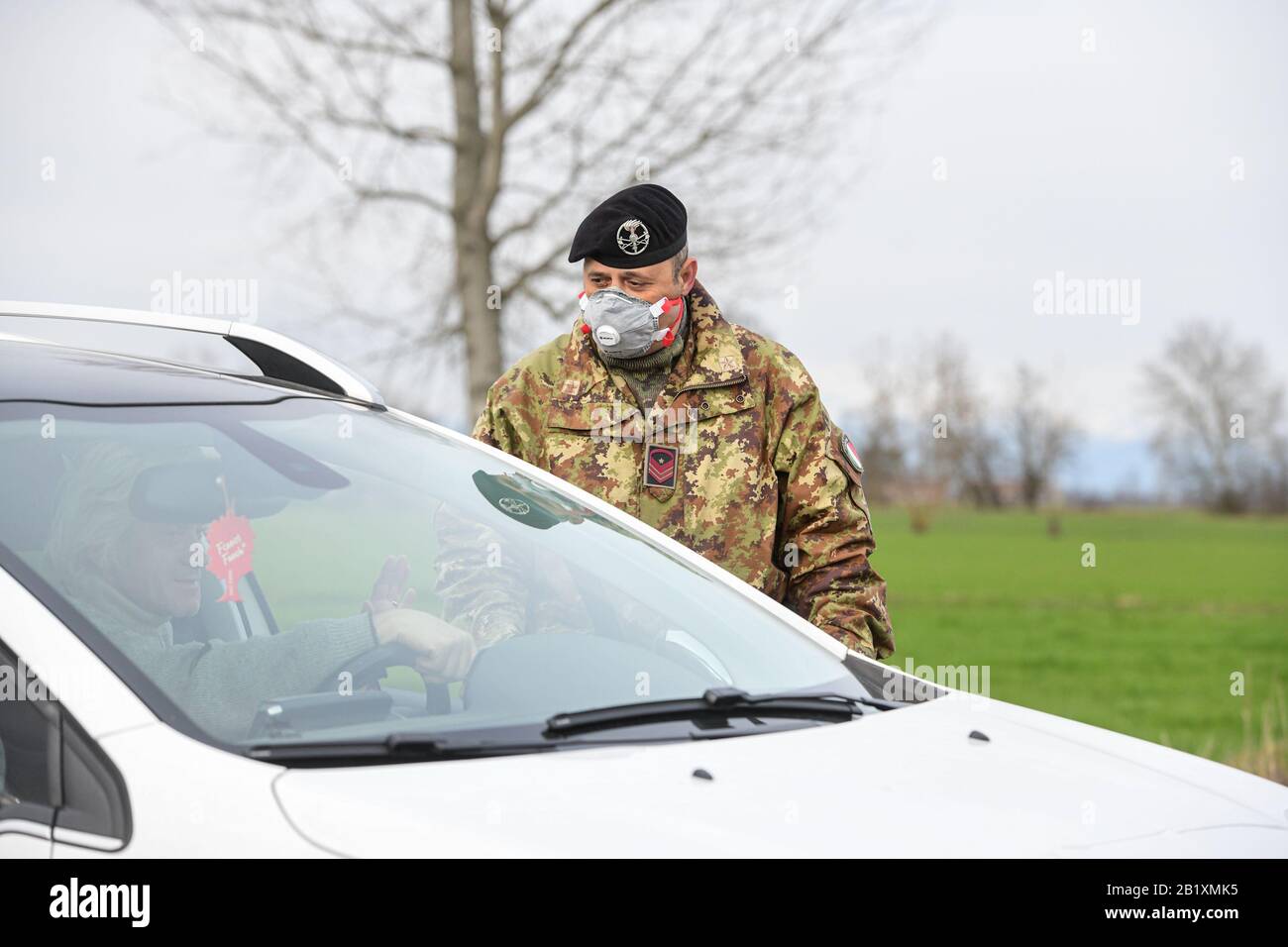 Italian military uniform hi-res stock photography and images - Alamy