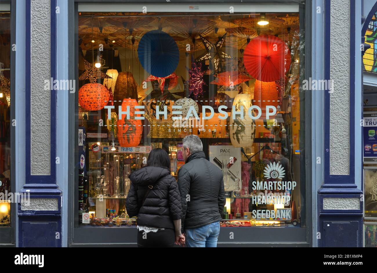 ´The Headshop´, Kloveniersburgwal, Amsterdam, Niederlande Stock Photo ...