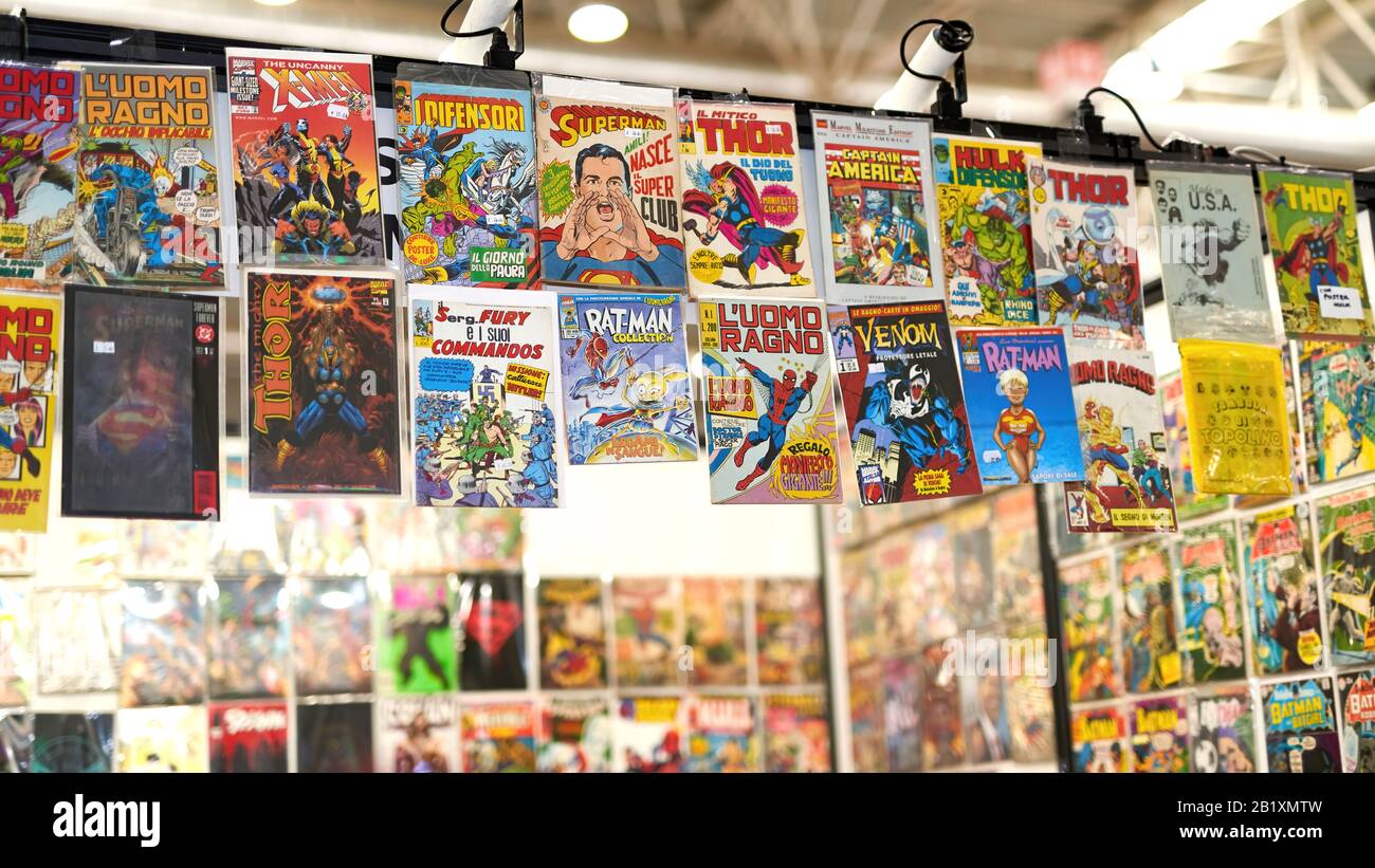 Vintage comics hi-res stock photography and images - Alamy