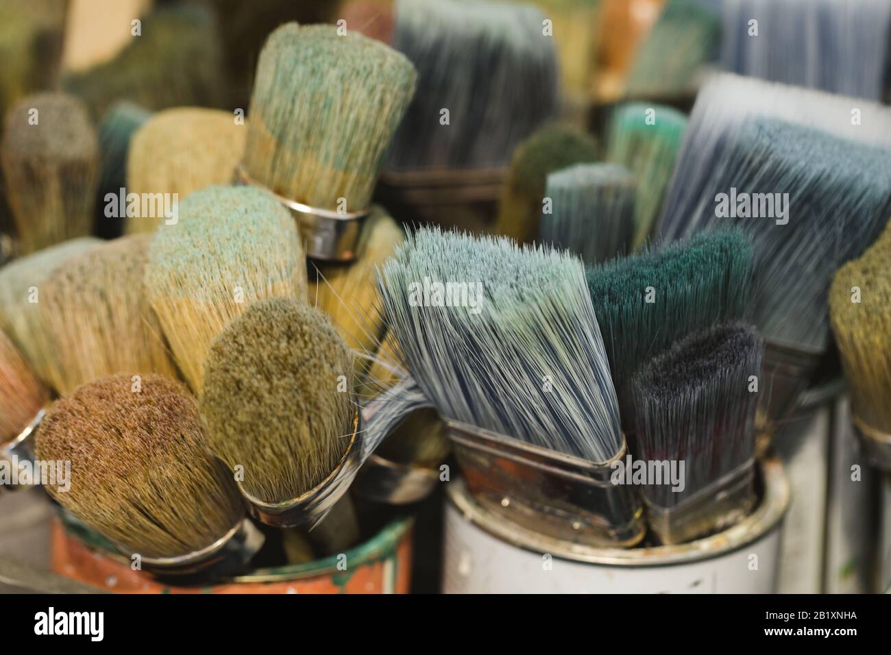 Chalk brushes hi-res stock photography and images - Alamy