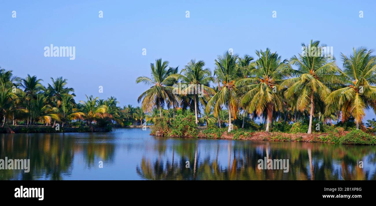 Backwaters destinations in kerala hi-res stock photography and images ...