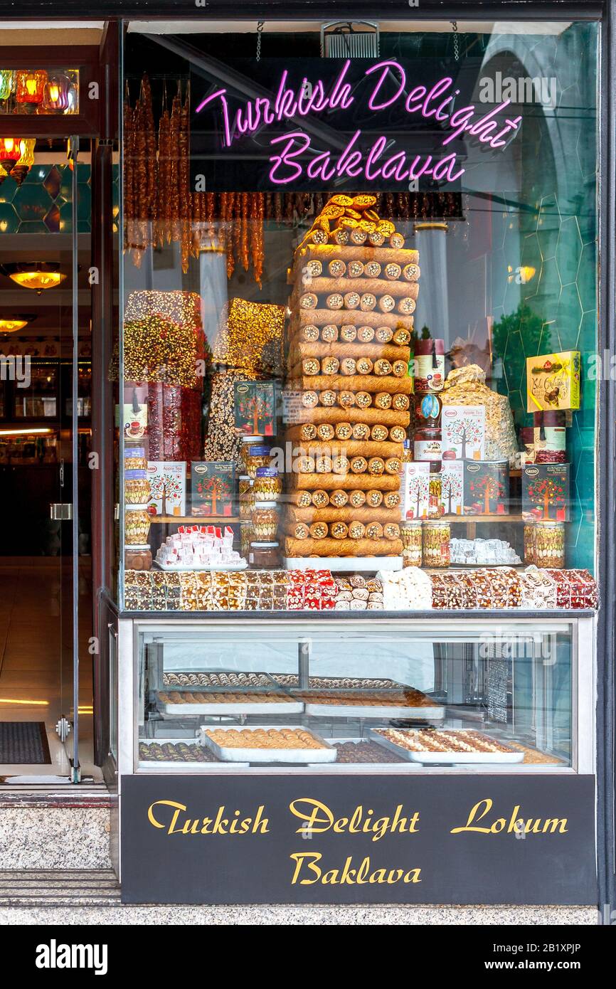 Istanbul, Turkey - 10,27,2011: Turkish delight and baklava store ...