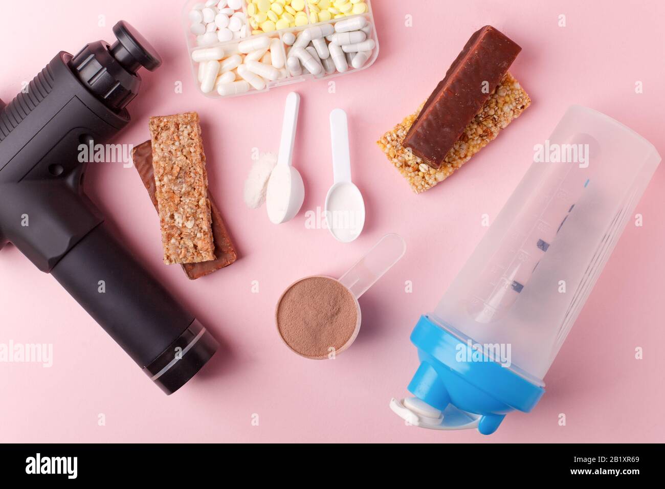 Pill roller hi-res stock photography and images - Alamy