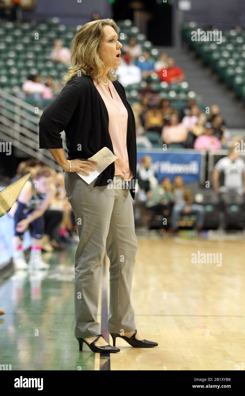 February 22, 2020 - Hawai'i Rainbow Wahine head coach Laura Beeman ...