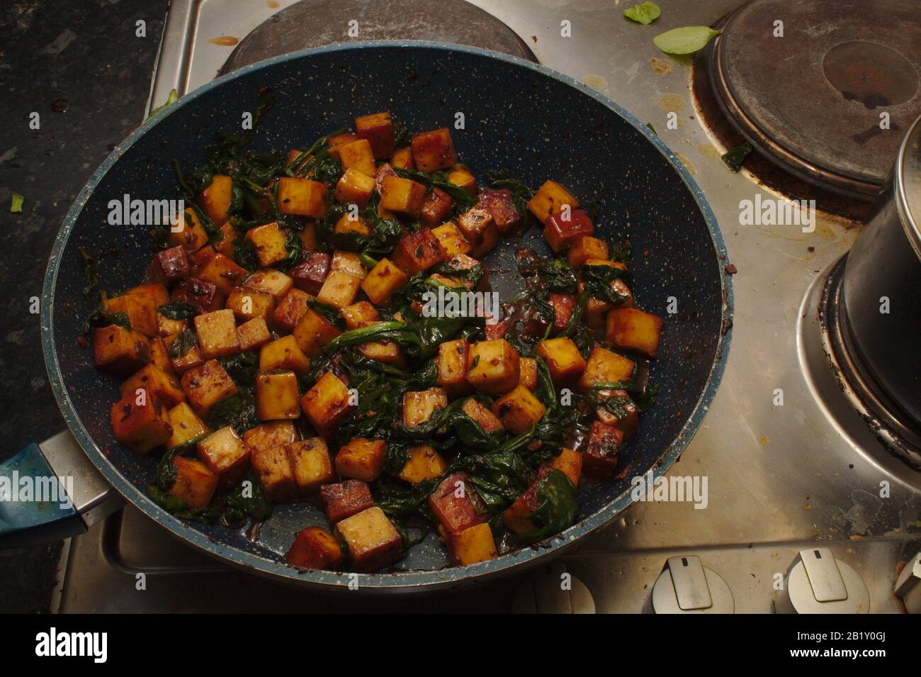 Paneer spring roll hi-res stock photography and images - Alamy