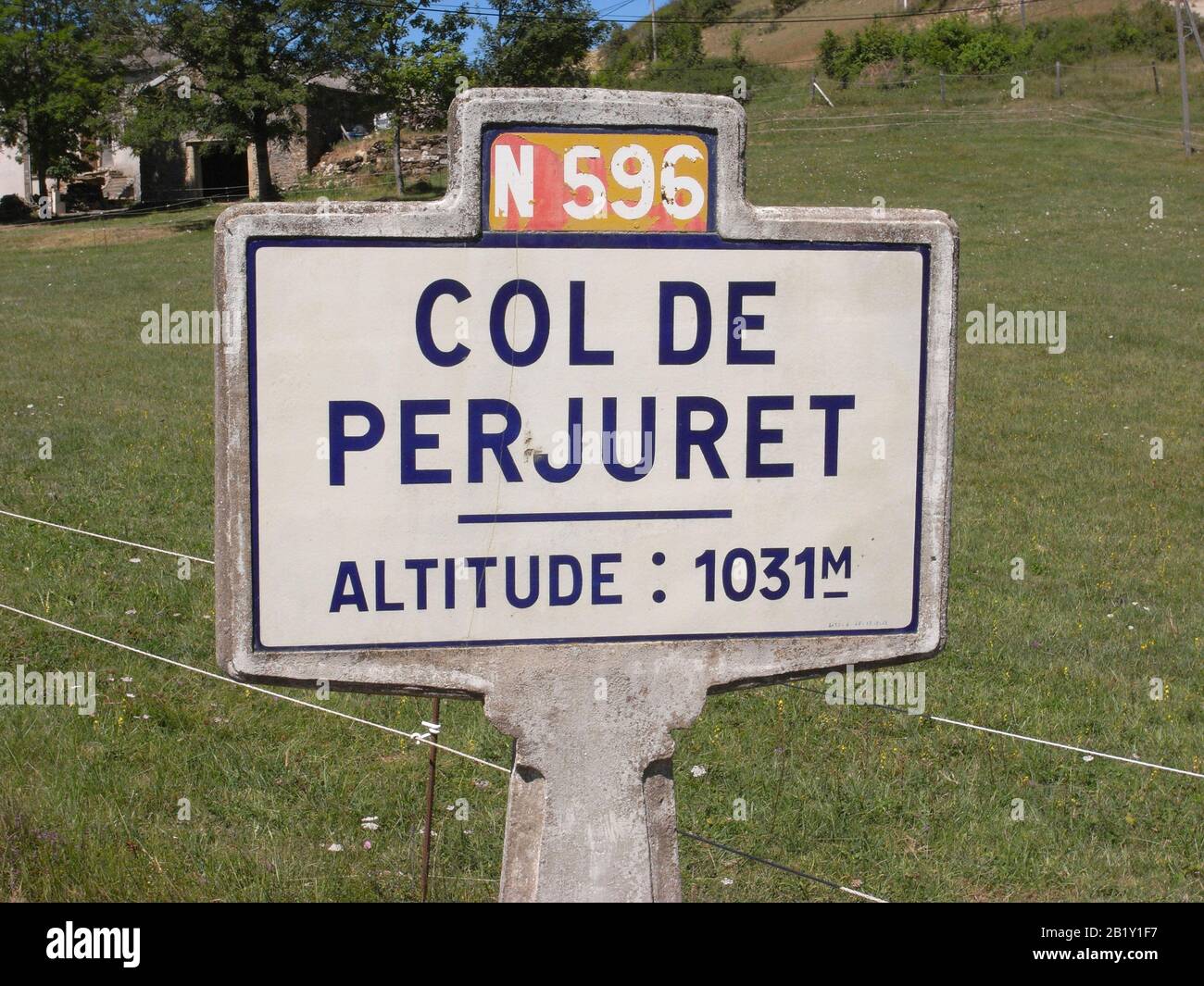 Col de perjuret hi-res stock photography and images - Alamy