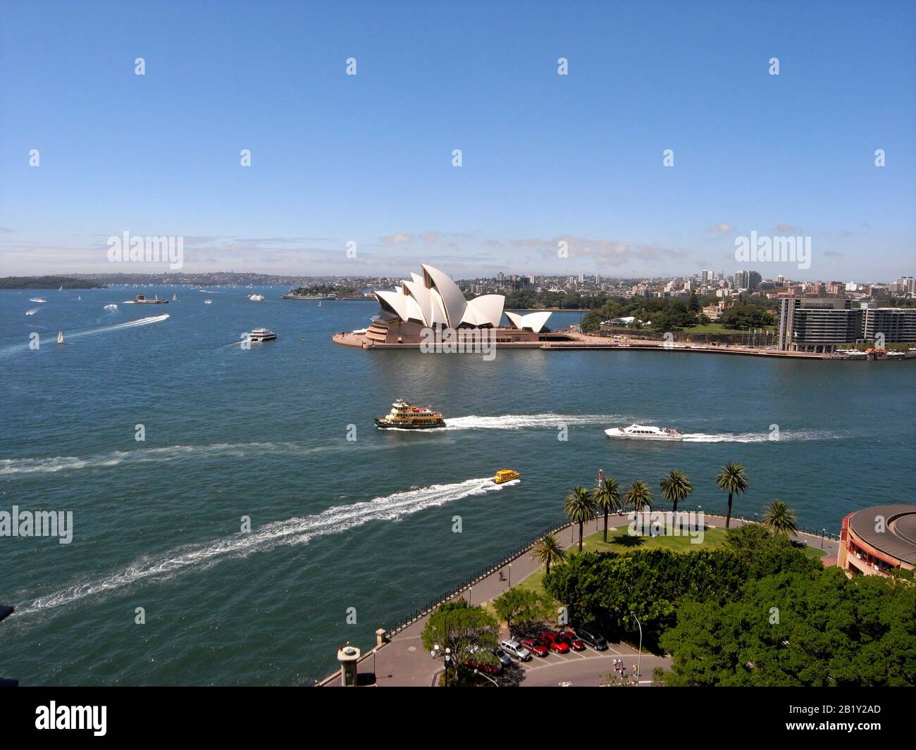 Sydney landscape opera house financial district hi-res stock ...