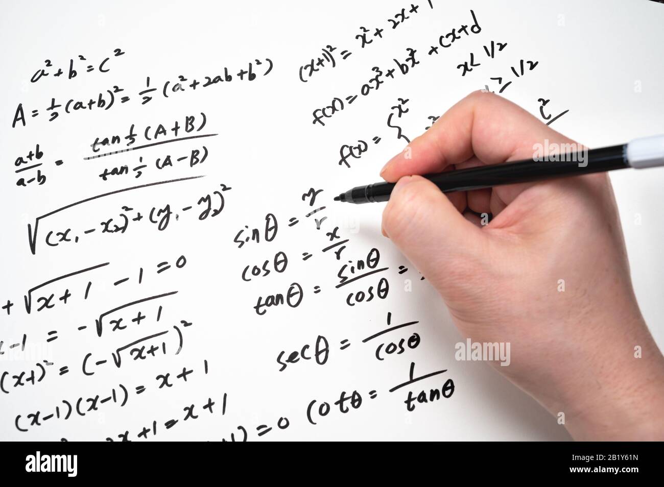 Handwritten formulas hi-res stock photography and images - Alamy