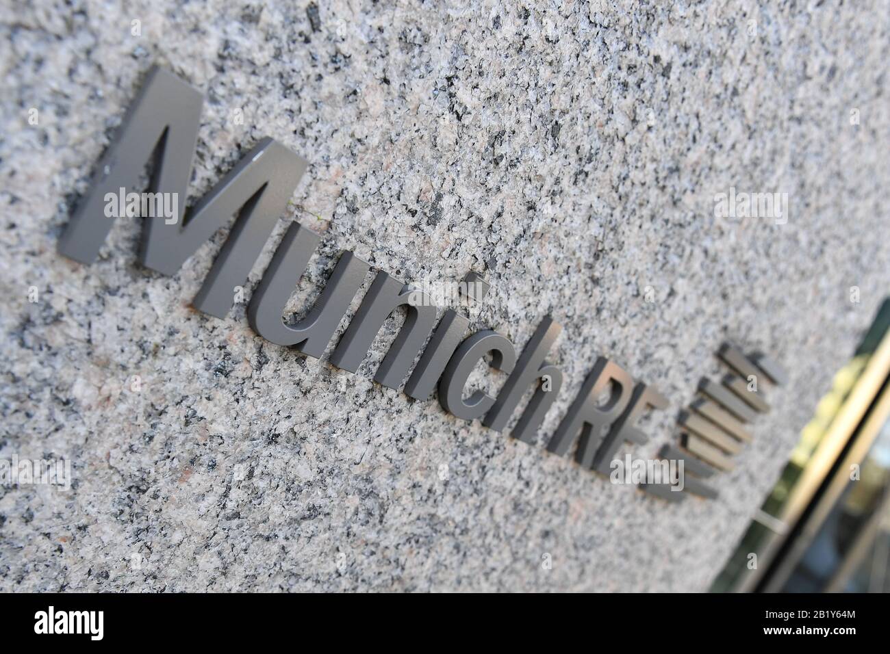 Munichre logo hi-res stock photography and images - Alamy
