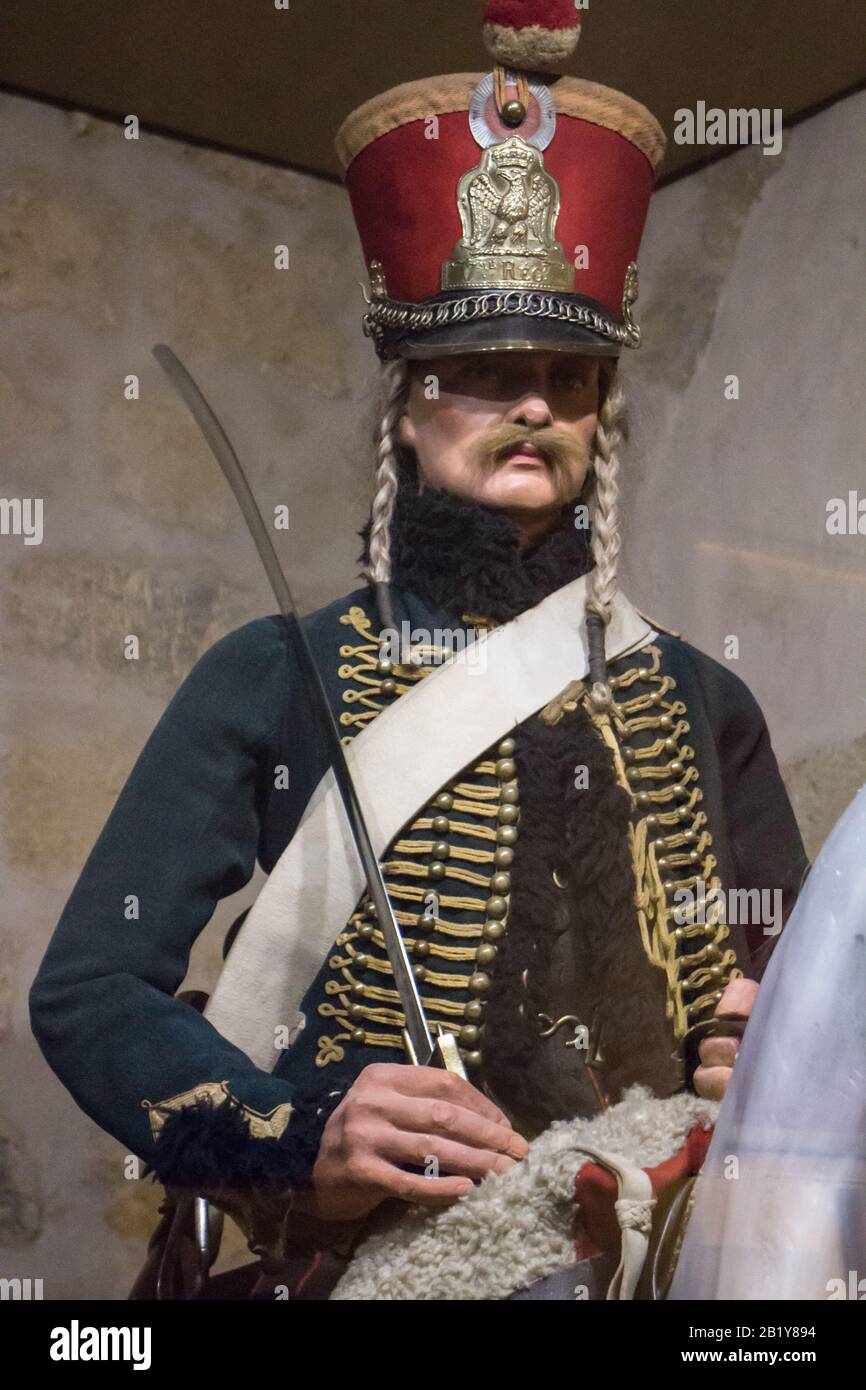 Musée de l'Emperi à Salon-de-Provence : Hussard du 7ème Régiment,tenue ...