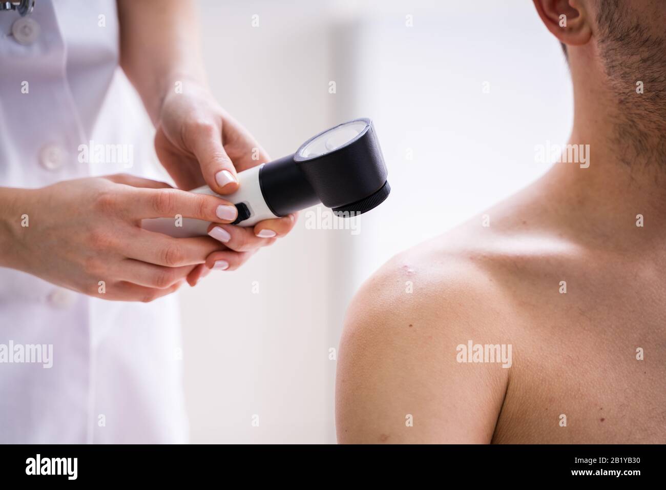 Dermatoscope hi-res stock photography and images - Alamy