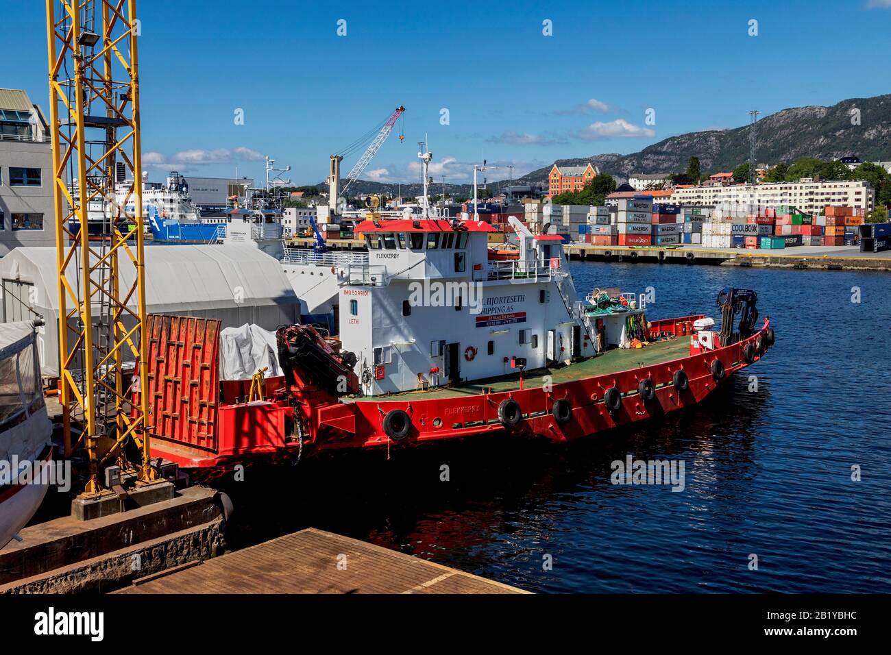 Diving support, multi-work vessel, ex car and passenger ferry ...