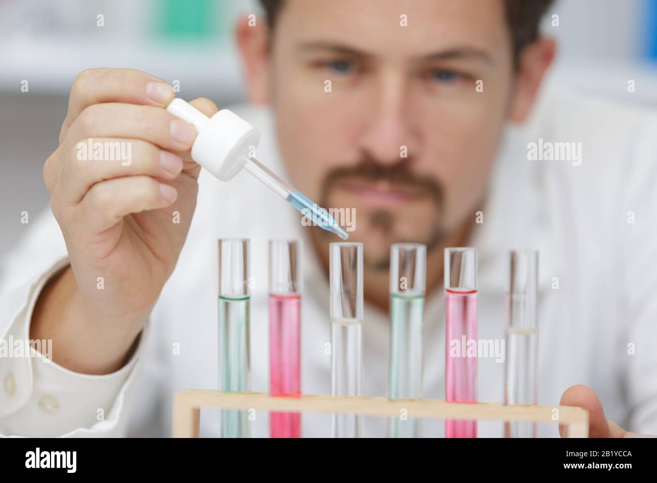 biologist working in lab Stock Photo - Alamy