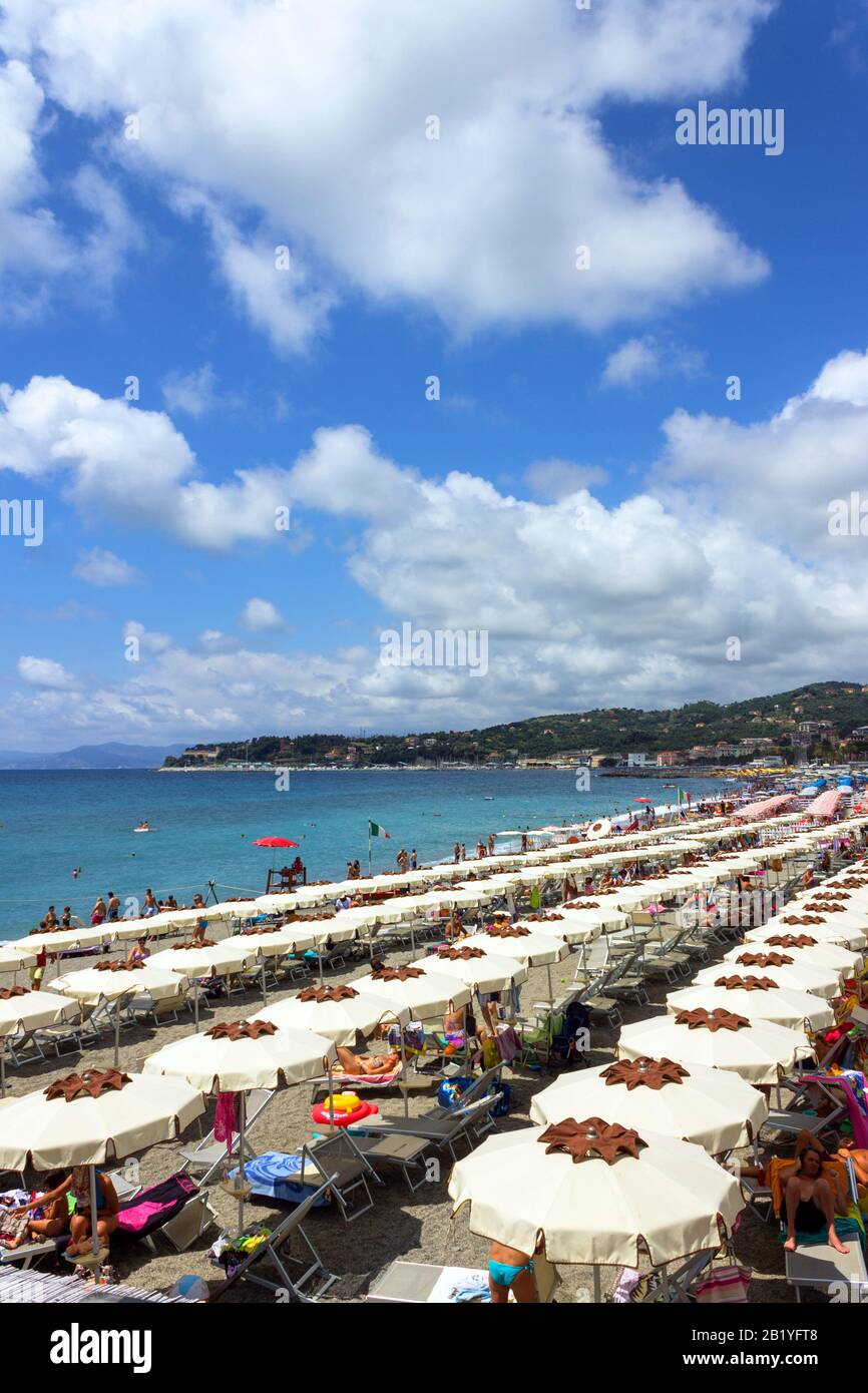Varazze italia hi-res stock photography and images - Alamy
