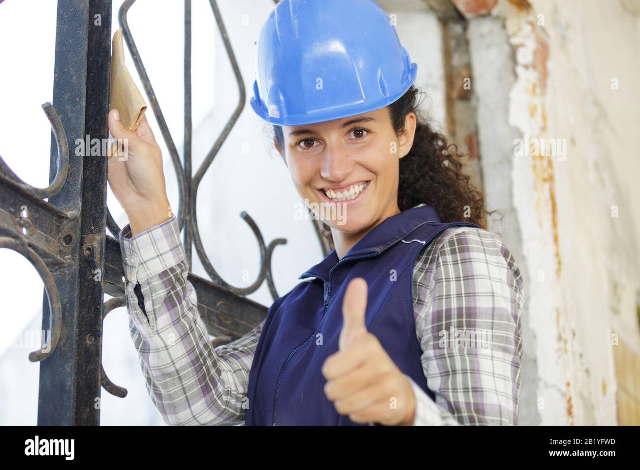 Close up woman builder hi-res stock photography and images - Alamy