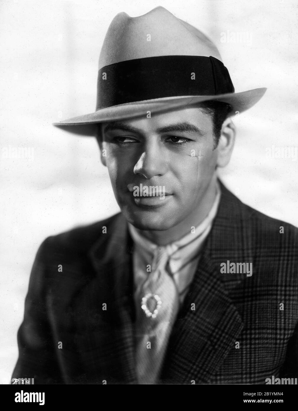 Scarface 1932 paul muni hi-res stock photography and images - Alamy