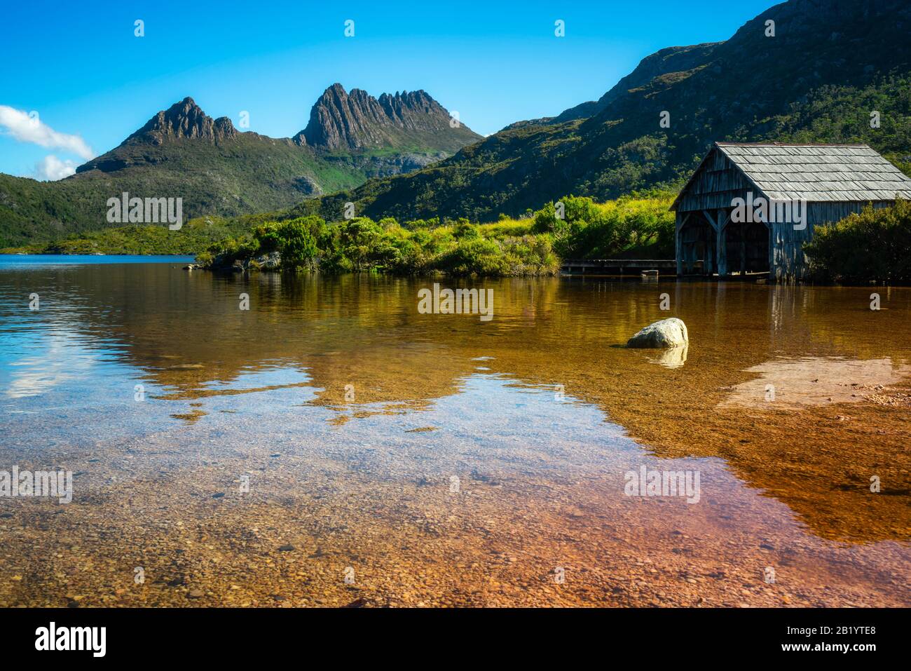 Beautiful scene of Cradle mountain peak from Dove lake in Cradle ... Beautiful scene of Cradle mountain peak from Dove lake in Cradle ...