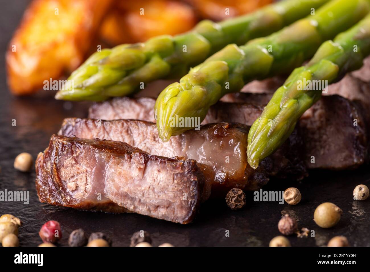 Ribeye asparagus hi-res stock photography and images - Alamy