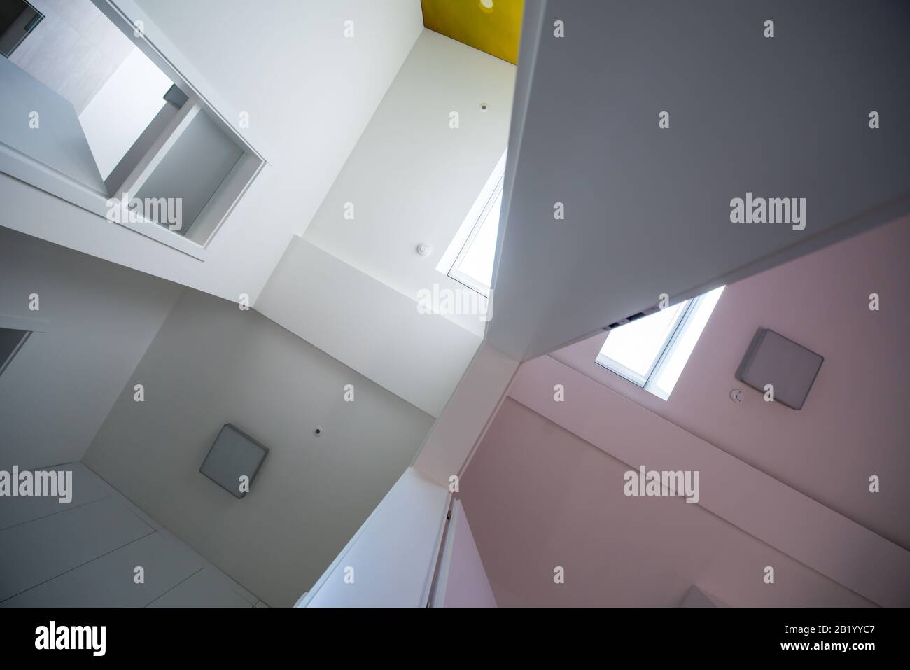 Halogen light fitting hi-res stock photography and images - Alamy
