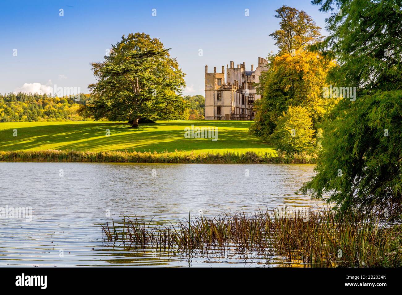 Historic new castle hi-res stock photography and images - Alamy