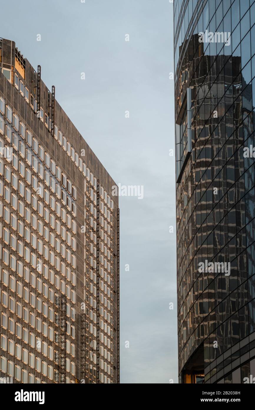 Modern buildings and urban life office buildings and office buildings ...