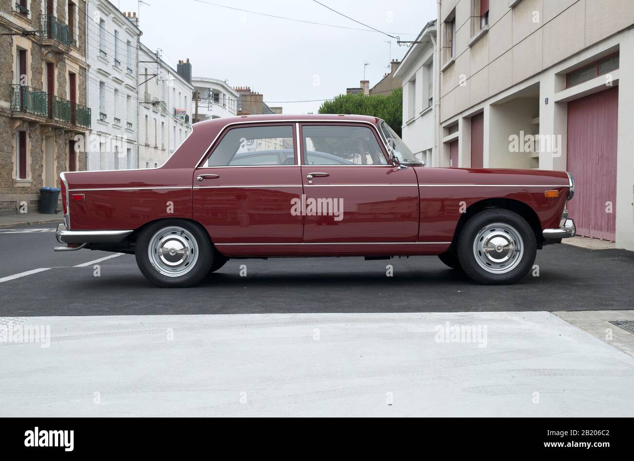 Peugeot 404 hi-res stock photography and images - Alamy