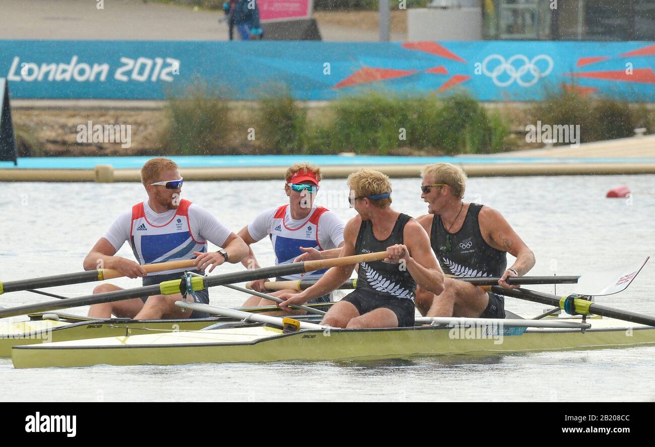 Mens pair bronze medalist hi-res stock photography and images - Alamy