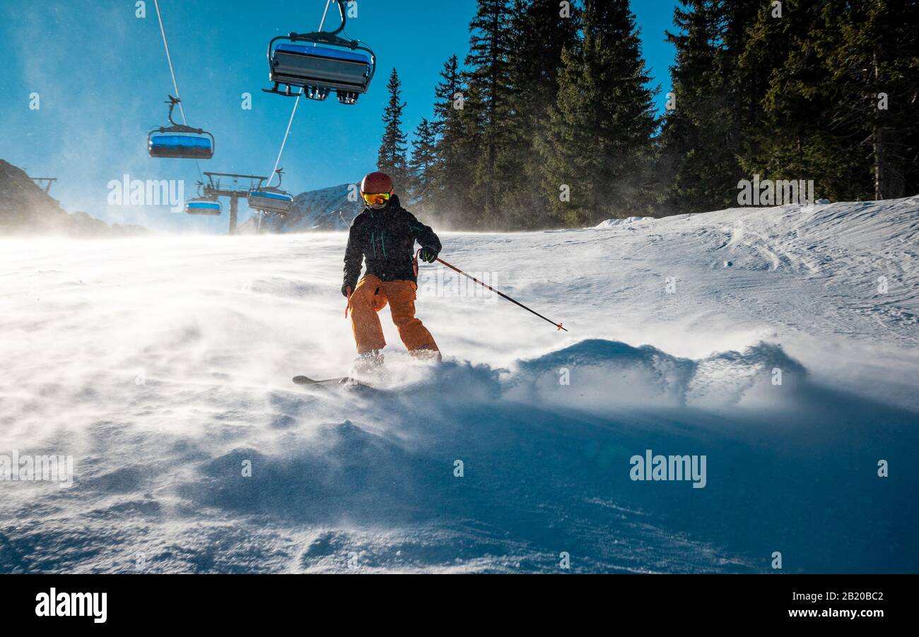 Skier enjoying the slope hi-res stock photography and images - Alamy