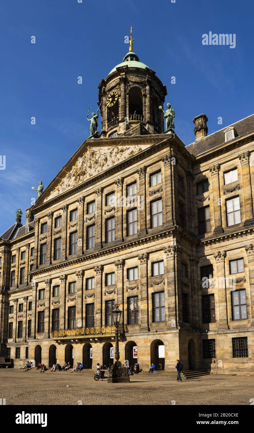 Dutch Royal Palace in Amsterdam in the morning sunshine Stock Photo - Alamy