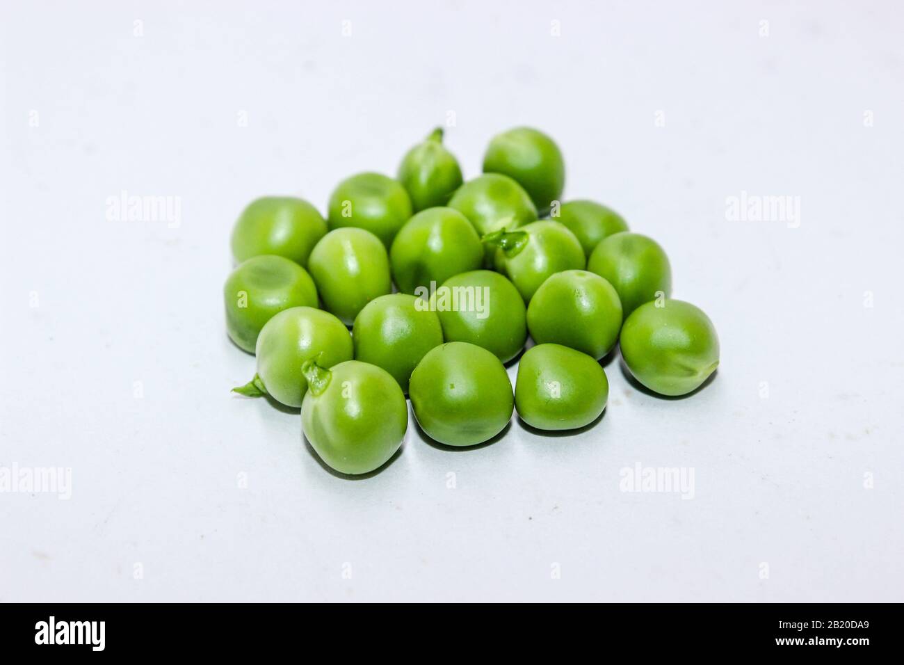 A picture of peas Stock Photo - Alamy