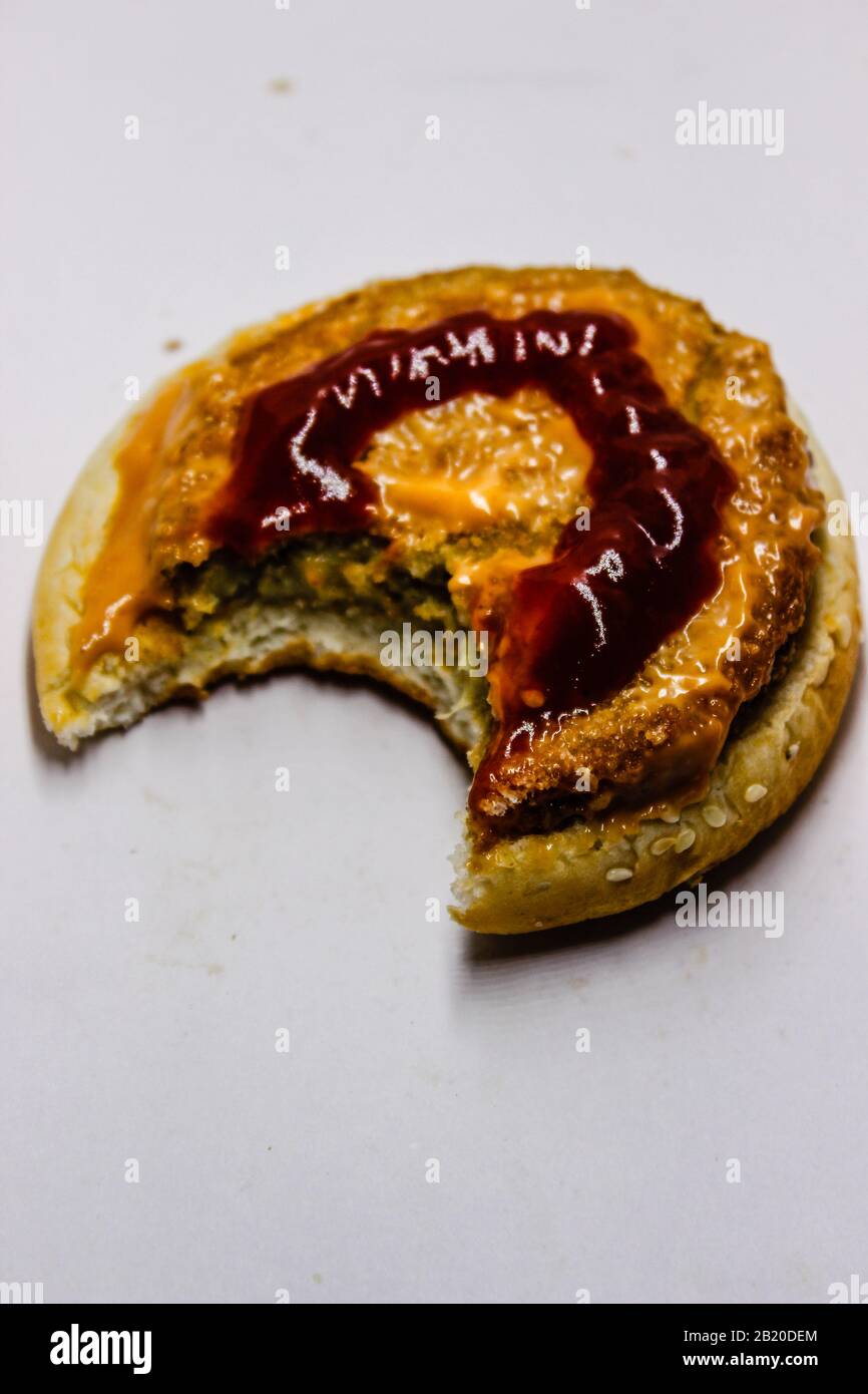 Veg burger hi-res stock photography and images - Alamy
