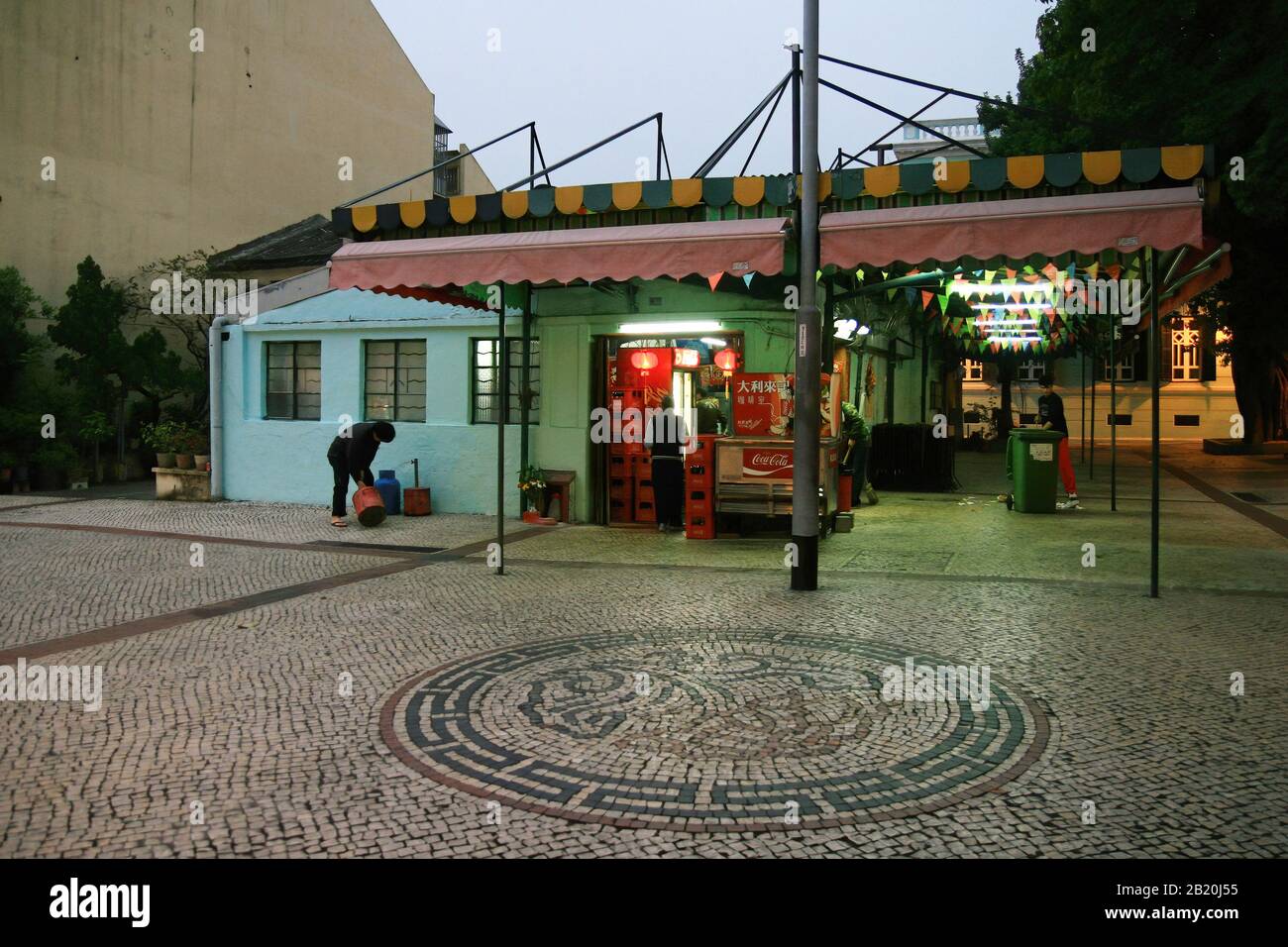 Tai loi hi-res stock photography and images - Alamy