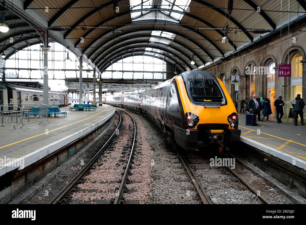 North south divide air transport hi-res stock photography and images ...