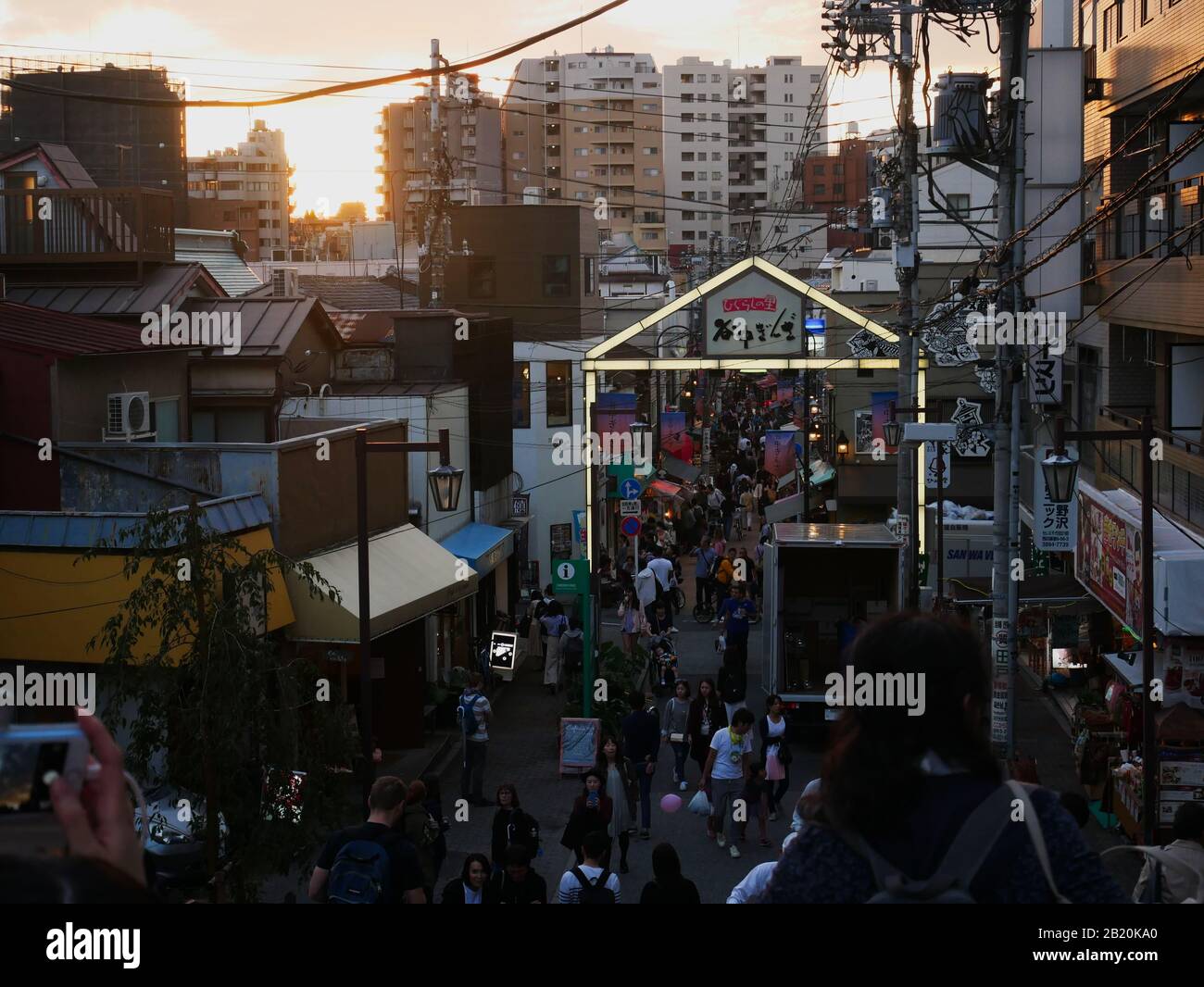 Person looking down at crowd hi-res stock photography and images - Alamy