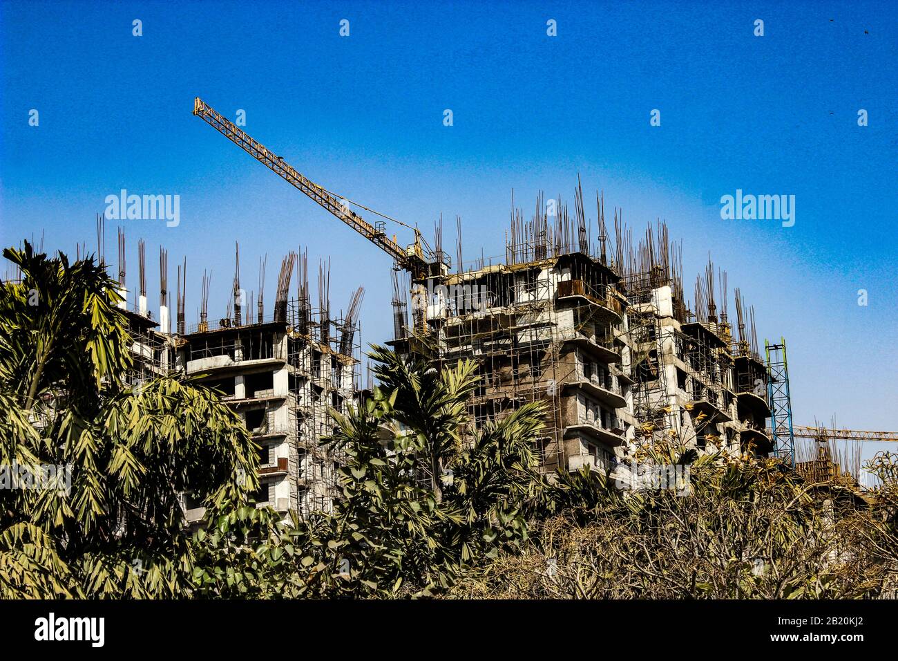 A picture of under cunstruction building Stock Photo - Alamy