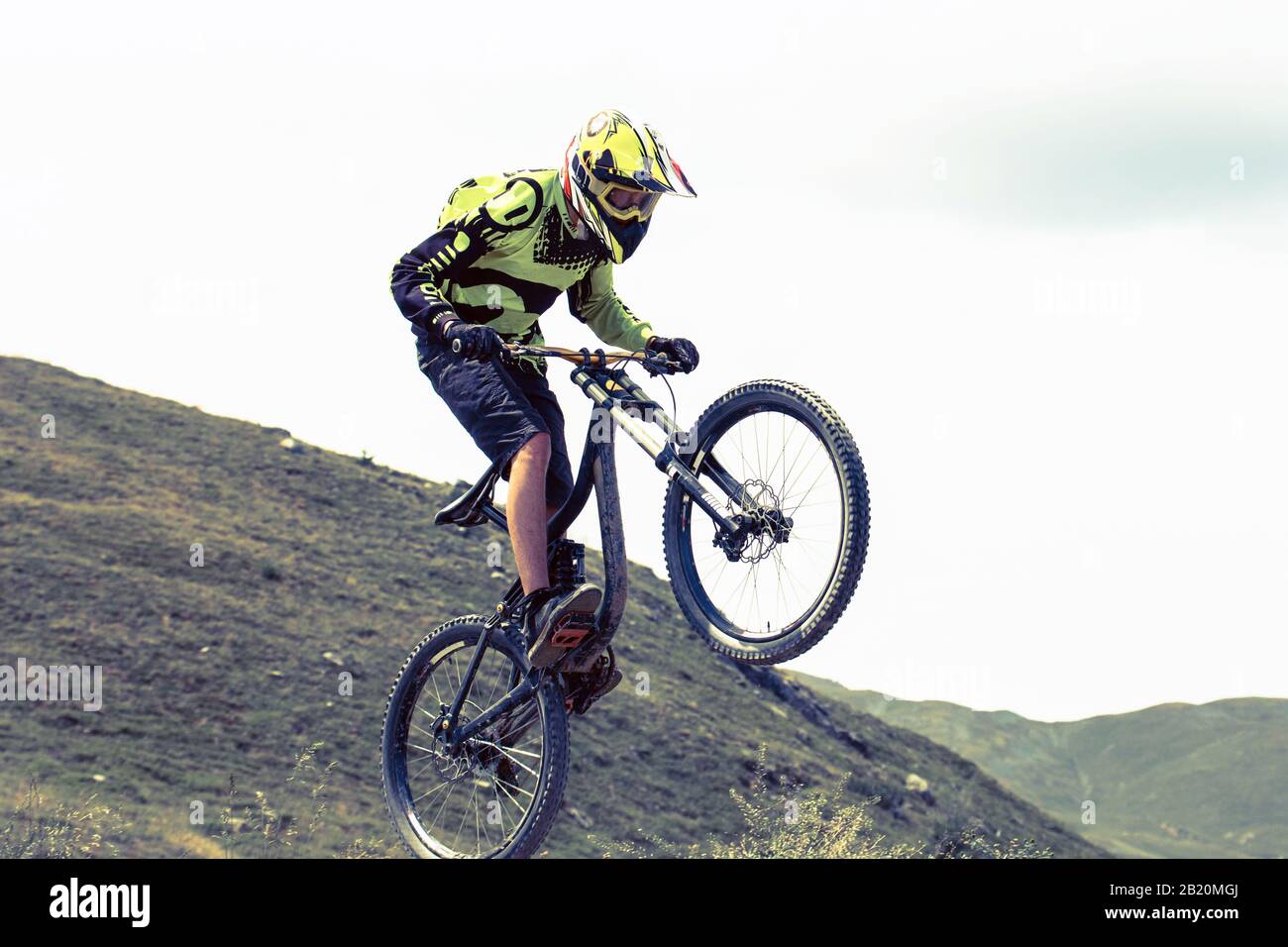 Downhill bicycle speed slope hi-res stock photography and images - Alamy