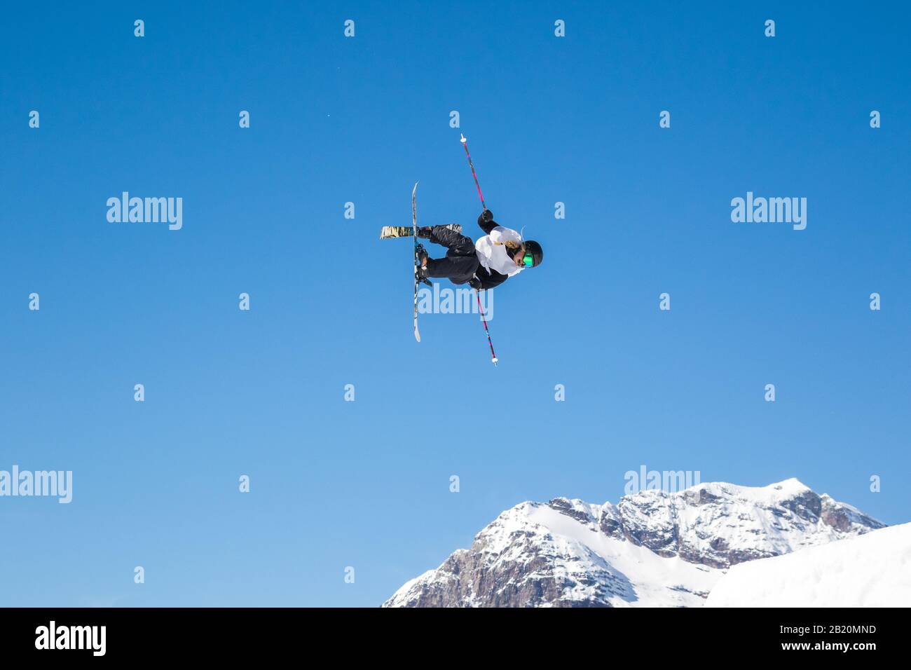 acrobatic freestyle jump on skis Stock Photo - Alamy