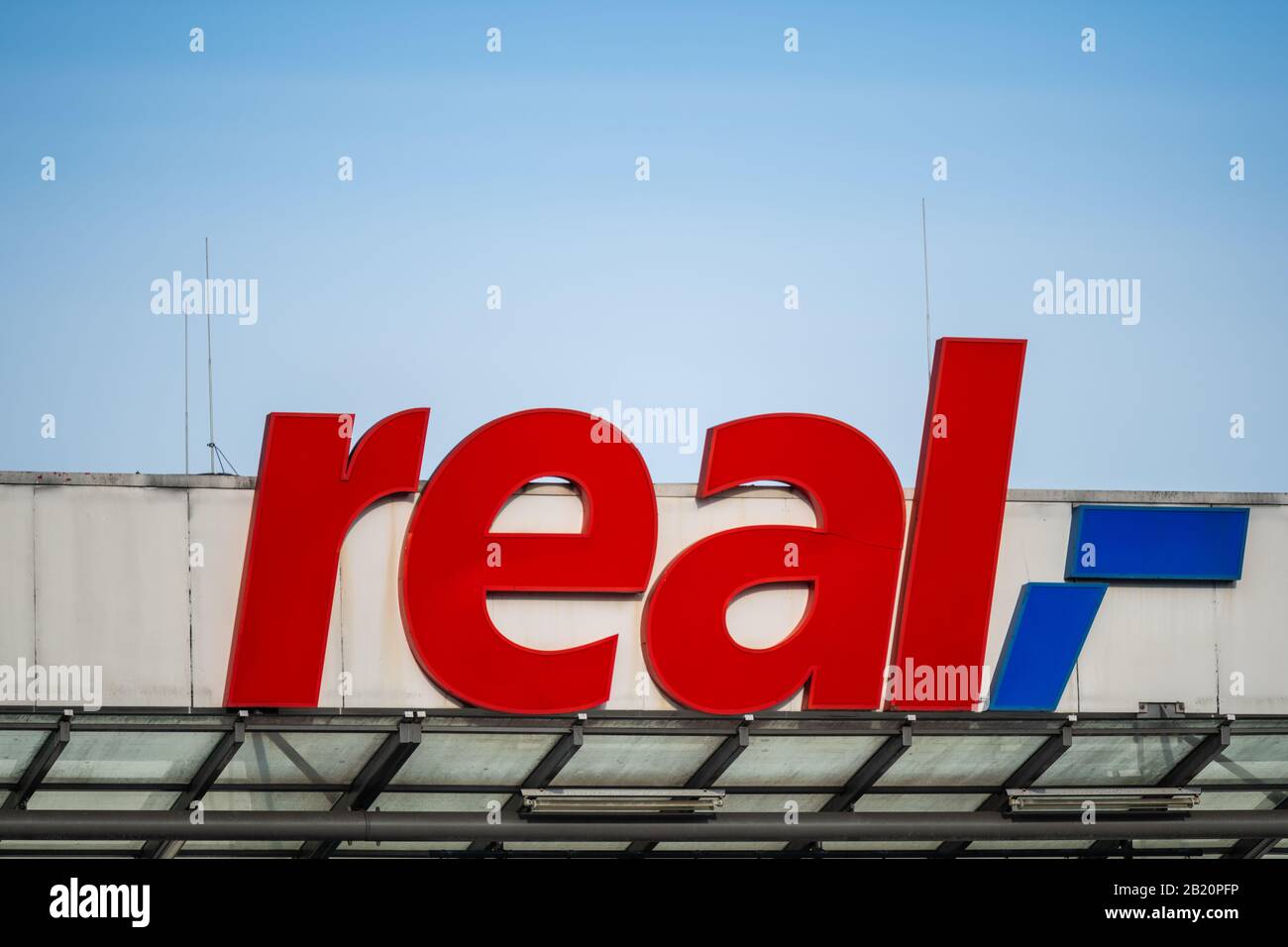 Bremen, Germany, February 28th 2019: supermarket lettering Real Stock ...
