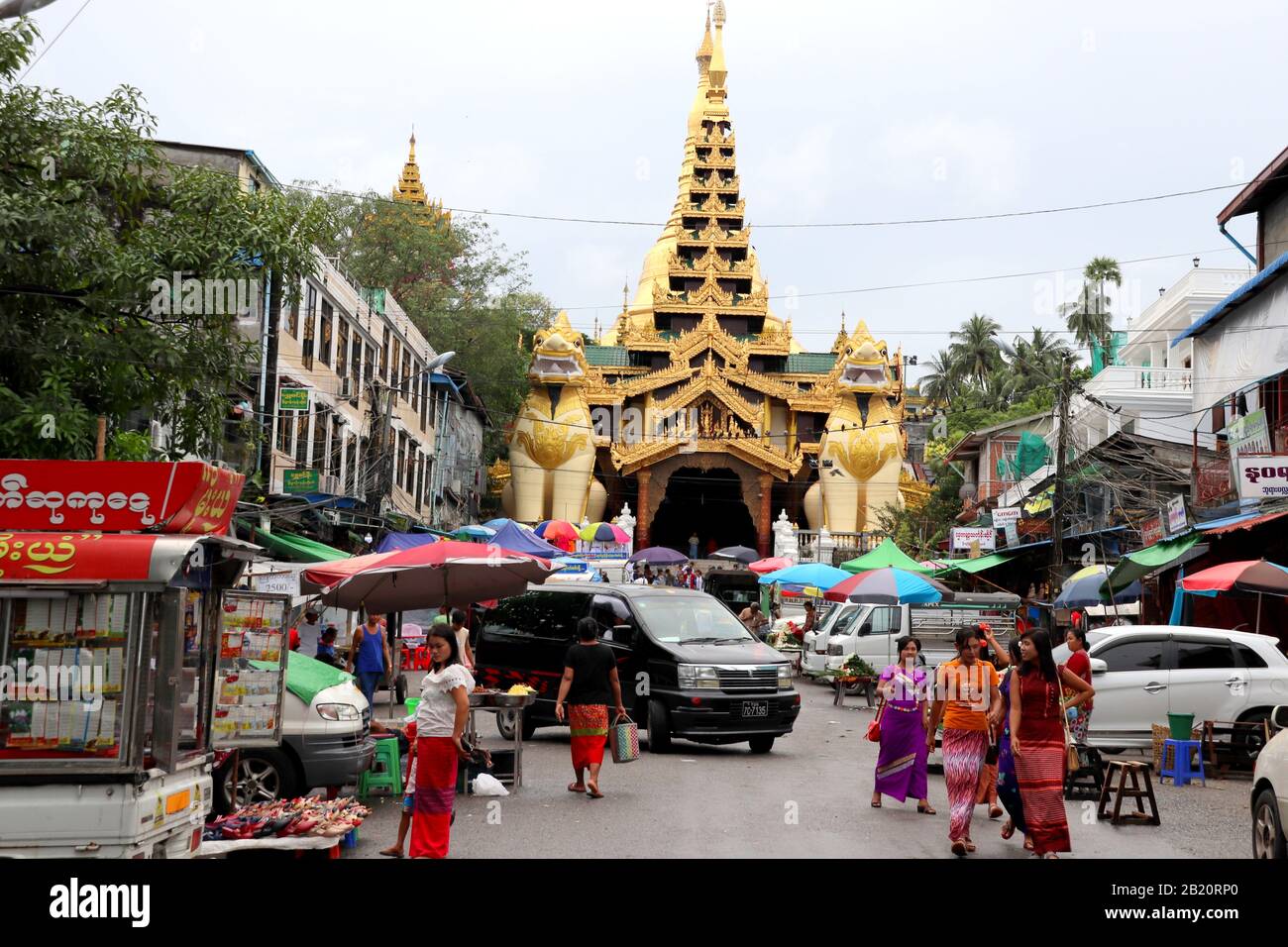 Street scene, Yangon Stock Photo - Alamy