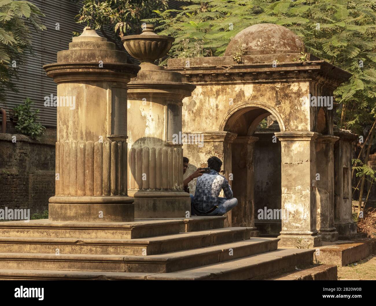 India colonial graveyard hi-res stock photography and images - Alamy