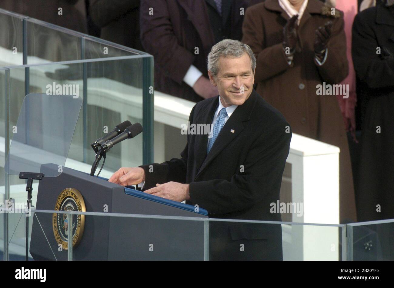 George washington swearing in hi-res stock photography and images - Alamy