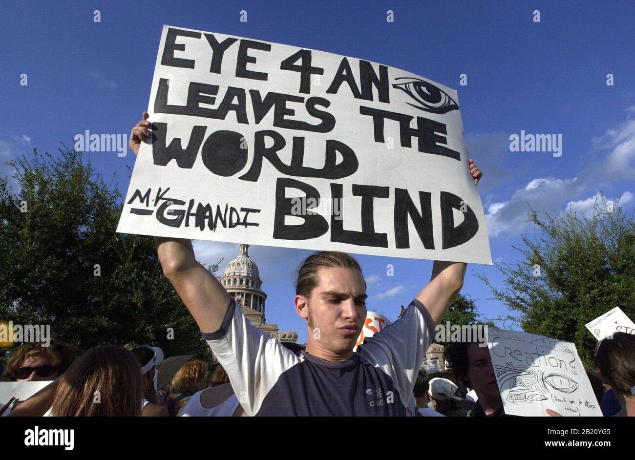 Anti war protest signs on hi-res stock photography and images - Alamy