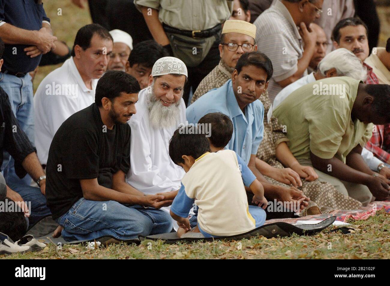 Asr prayers hi-res stock photography and images - Alamy
